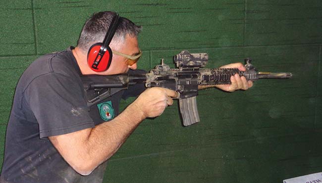 The Caracal CAR816: The New Desert Assault Rifle – Small Arms Defense ...